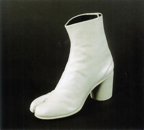 Личные инвестиции: ботильоны-таби Maison Martin Margiela - www.be-in.ru