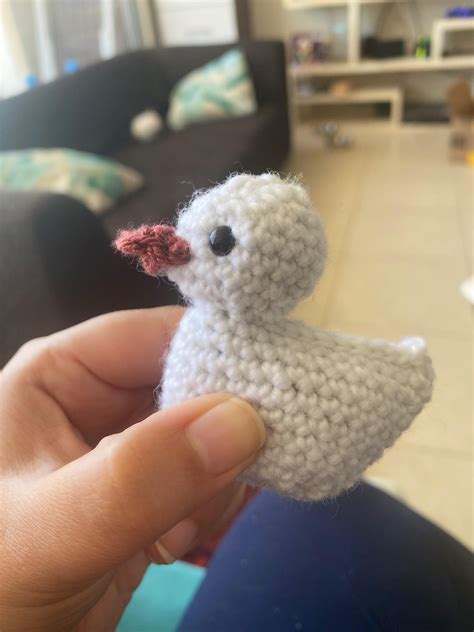 Debbie the debugging duck 🦆 : r/Amigurumi