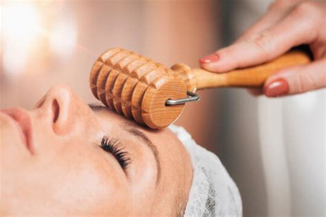 Maderotherapy bilder – Bläddra bland 763 stockfoton, vektorer och ...