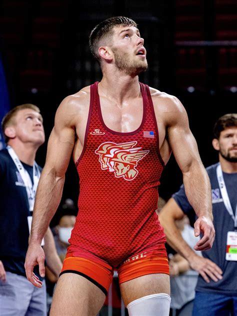 Wrestler 🤼‍♂️ : r/SimplySporty