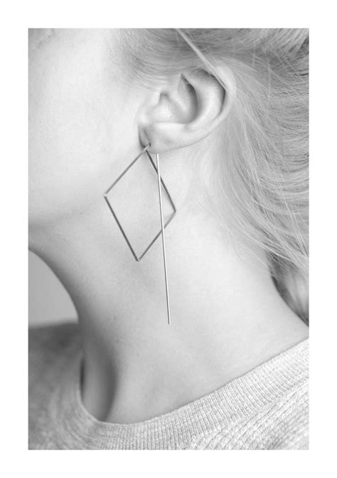 17 Best images about Minimal Jewellery on Pinterest | Bracelets, Tiny ...