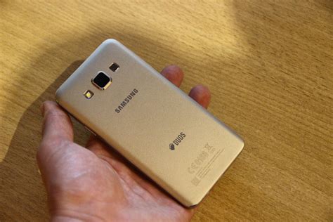 Обзор от покупателя на Смартфон Samsung Galaxy A3 SM-A300F (золотой ...