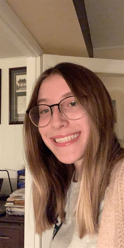 i barely ever see girls in here so here i am : r/LGBTeensGoneMild