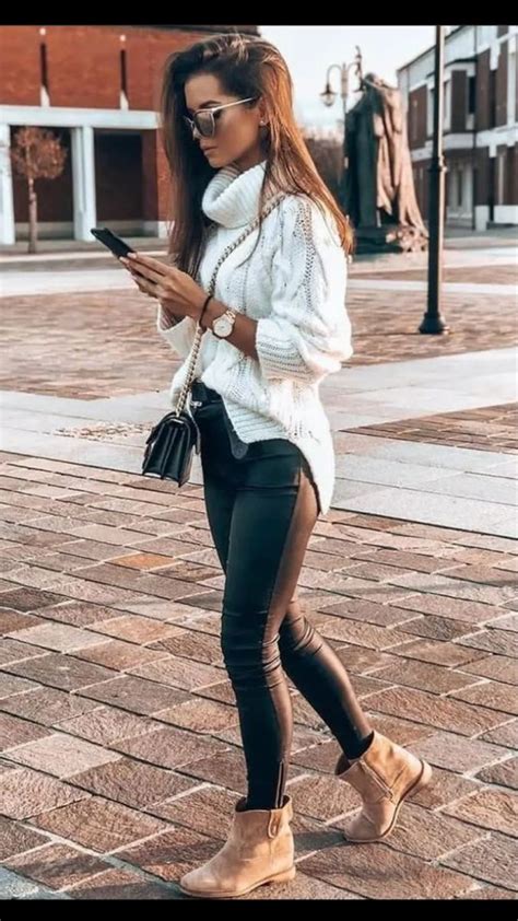 ปักพินโดย Kasia Tarsa ใน Stylizacje