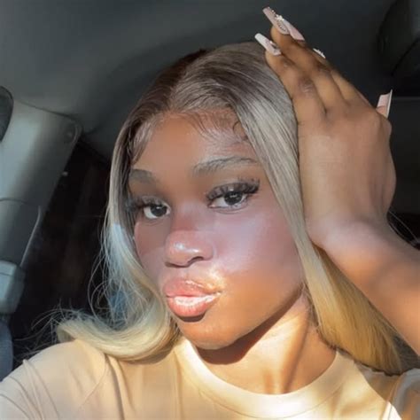 🎀 𝑀𝒶𝒹𝒹𝓎_𝓈𝓏𝓃𝓃 🎀 (@maddy_sxnn) on Threads