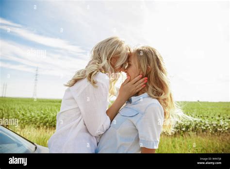 Lesbians kissing hi-res stock photography and images - Alamy