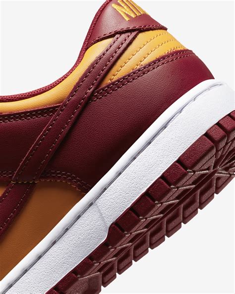 Nike Dunk Low Retro Men's Shoe. Nike AT