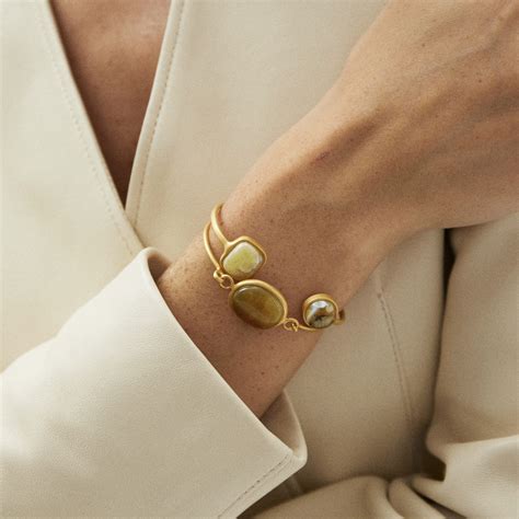 Ювелирные украшения из янтаря купить в интернет-магазине Strelnik Jewelry