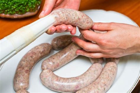 Домашние сыровяленные колбаски / Едальня