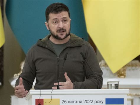 Зеленски: Ситуацията на фронта е тежка, руснаците опитват настъпление в ...