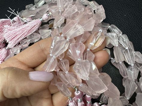 Розовый кварц бусы в интернет-магазине Ярмарка Мастеров по цене 5159 ...