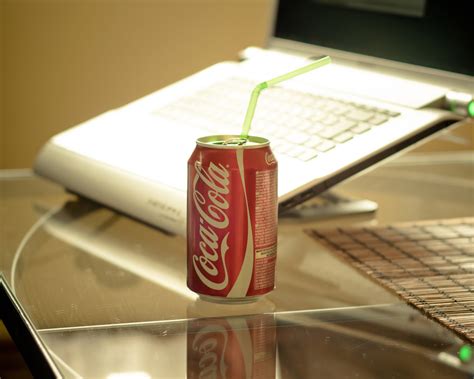 Обои на телефон: Кока Кола (Coca Cola), Фон, Логотипы, Бренды, 22314 ...