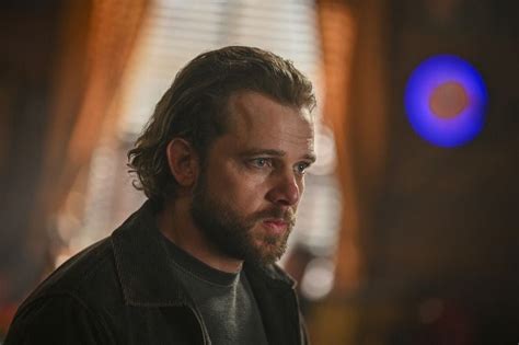 Fire Country : Fire Country : Photo Max Thieriot - 2 sur 59 - AlloCiné
