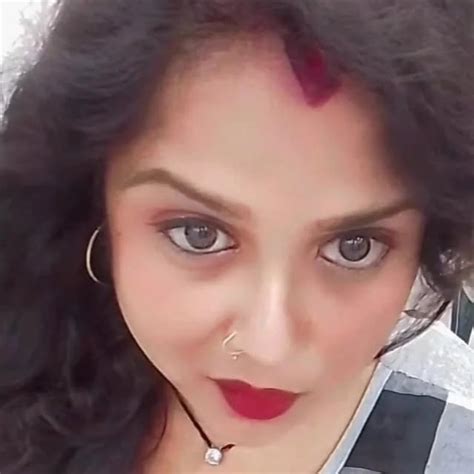 ayushi🌹 kritika (@ayushi.kritika) • Threads, Say more