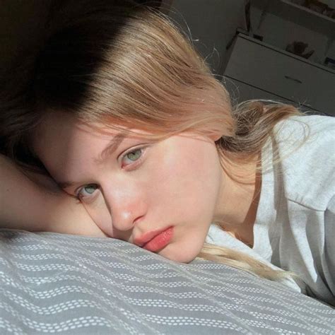Astrid | Sarışın kızlar, Kızlar, Fotoğraf