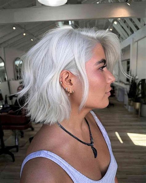 88 Stunning Platinum Blonde Hair Colors That'll Get You Noticed