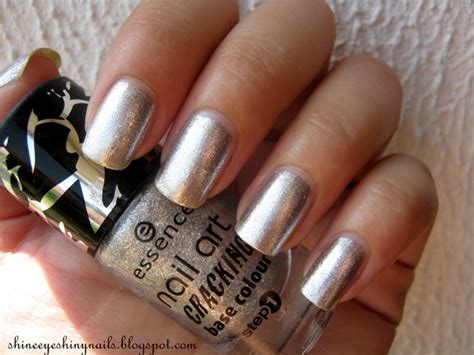old: shine eye's shiny nails: essence sparkling silver (cracking base)