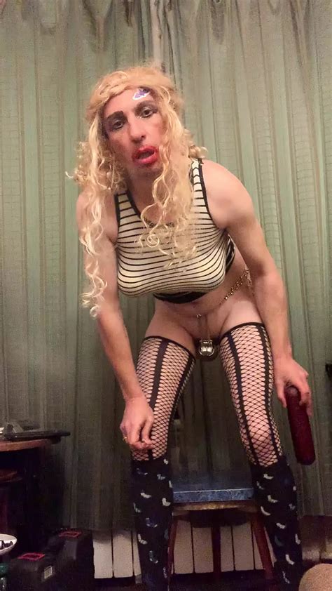 Anales BDSM der russischen Trans-Hure mit Mikro-Schwanz | xHamster