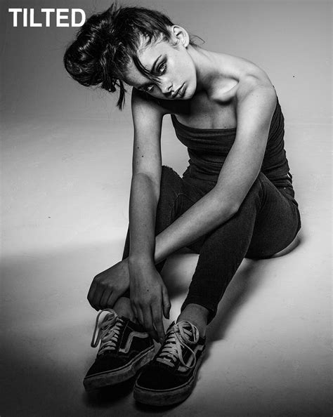 Meika – Tilted .Style