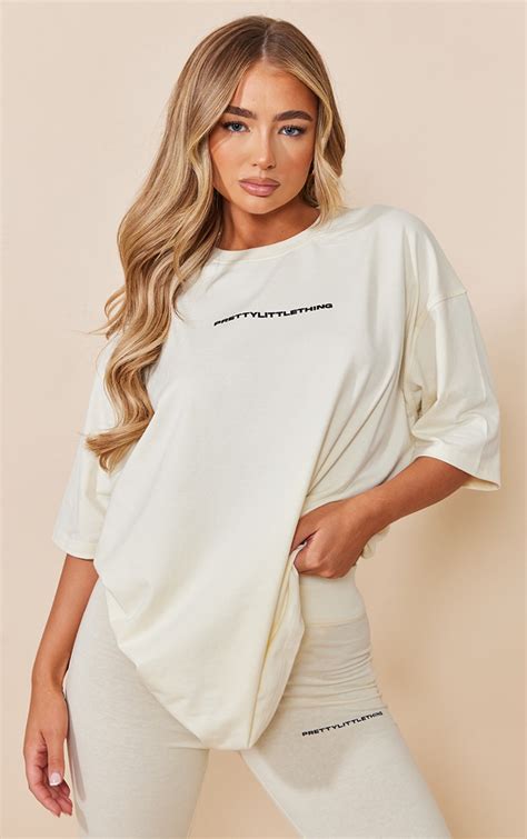 Prettylittlething Beige Print Oversized T-Shirt | PrettyLittleThing CA
