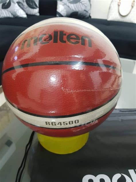 Molten BG5000 on Carousell