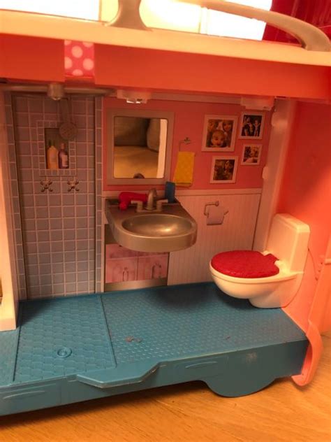 Barbie avtodom