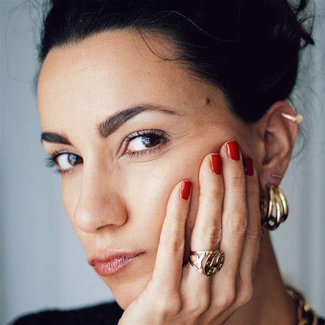 Contact coline - Creator and Influencer