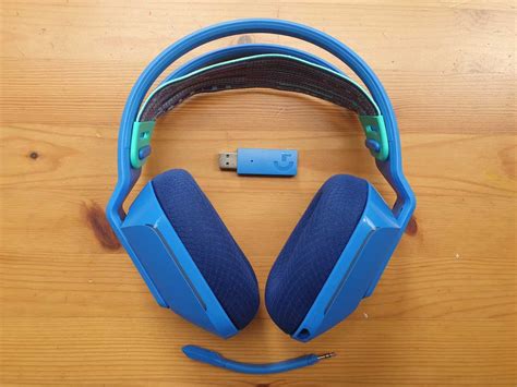 Logitech G733 Lightspeed review: Lightweight, flashy, and functional ...