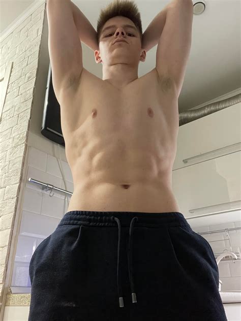 Post workout pit : r/TwinkPits
