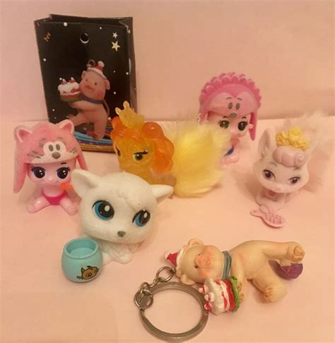 Игрушки из сладостей и брелок в дар (Москва). Дарудар