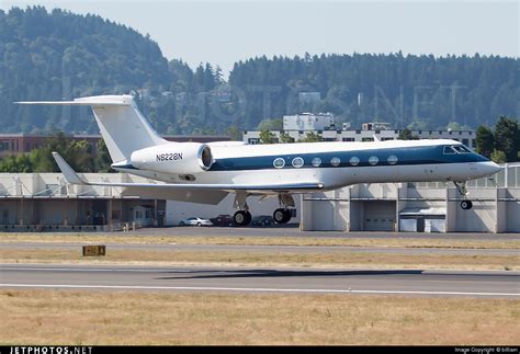 N8228N | Gulfstream G550 | Private | billiam | JetPhotos