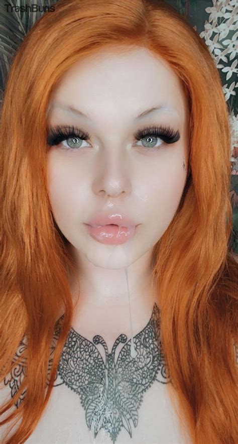 Cum looks even more delicious when it’s dripping down my slutty bimbo lips [OC] : r/cumfetish