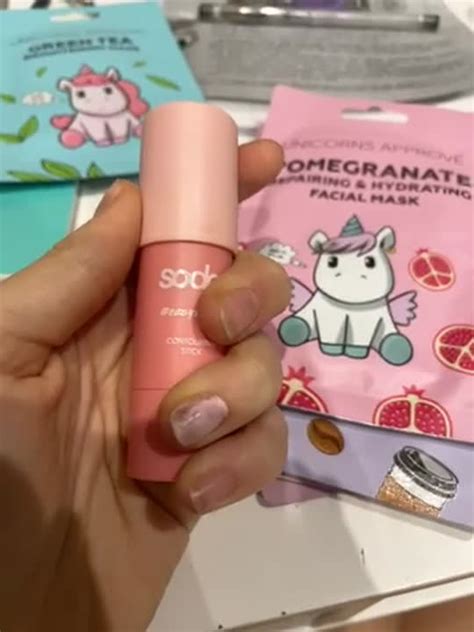 Контуринг и скульпторы SODA Контуринг в стике CONTOURING STICK # ...