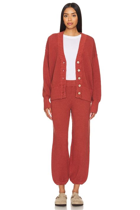 RESULTS FOR: burgundy