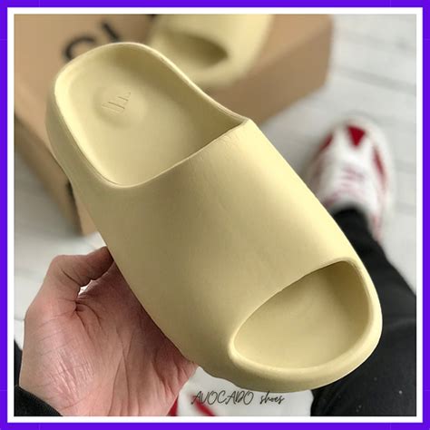 Купить Шлепки женские Adidas Yeezy Slide beige / слайды Адидас изи ...