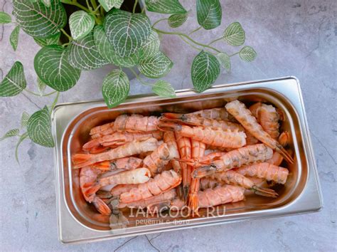 Креветки запечённые с беконом, голубым сыром, апельсином и пармезаном ...