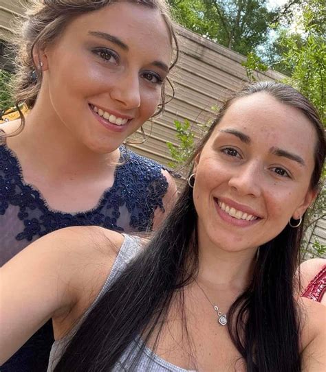 Sneaky pit shot! : r/armpits_alpha