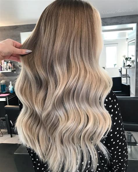 Pin van Pascalle op Hair