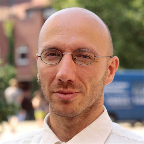 Prof. Dr. Aram Ziai - WELT.KUNST.KASSEL. - documenta Stadt Kassel