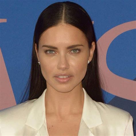 Adriana Lima No Makeup | Saubhaya Makeup