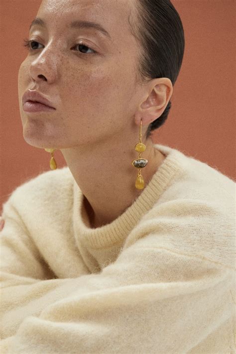 Ювелирные украшения из янтаря купить в интернет-магазине Strelnik Jewelry