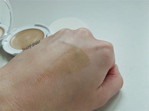 BeautyFull Addict: Review: Avene Compact SPF 50
