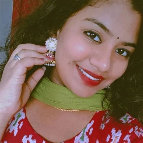 Sree Vidhya20 (@sreevidhya_20) • Threads, Say more