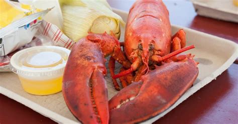 What Is The Best Way To Cook Lobster Claws?
