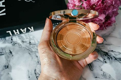 Make-Up News von Estée Lauder - Pure Color Love Liquid Lip | The Chic ...