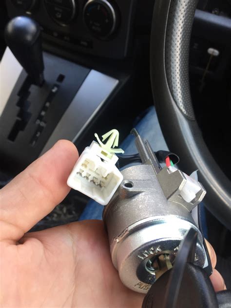 Наконец то пришла личинка замка. — KIA Rio (2G), 1,4 л, 2009 года ...