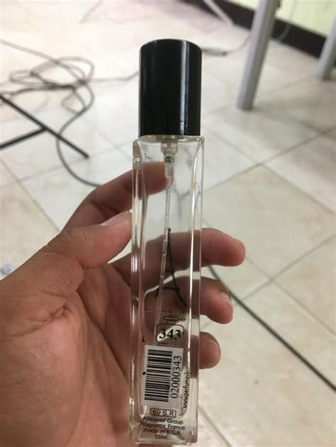 Does anyone know what this is actually called or if there is a dupe or rebrand of it? : r/Perfumes