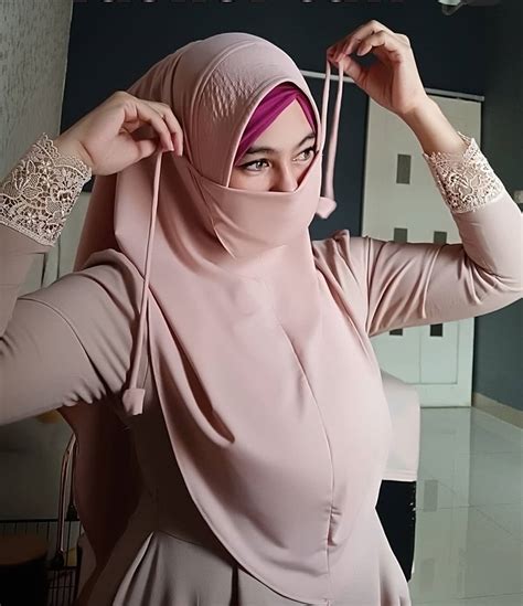 Pin oleh Eka di Beautiful hijab | Wanita, Gaya hijab, Wanita berlekuk