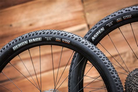 Maxxis Aspen & Rekon Race Wide Trail XC im Test: Breiter als ein ...