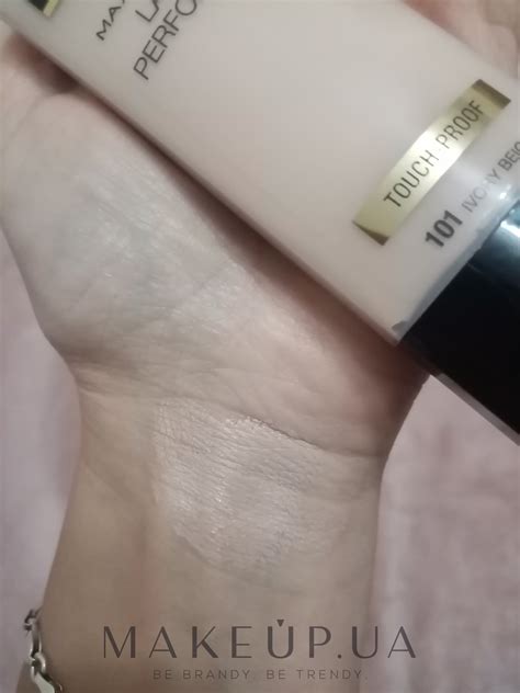 Max Factor Lasting Performance - Тональная основа: купить по лучшей ...